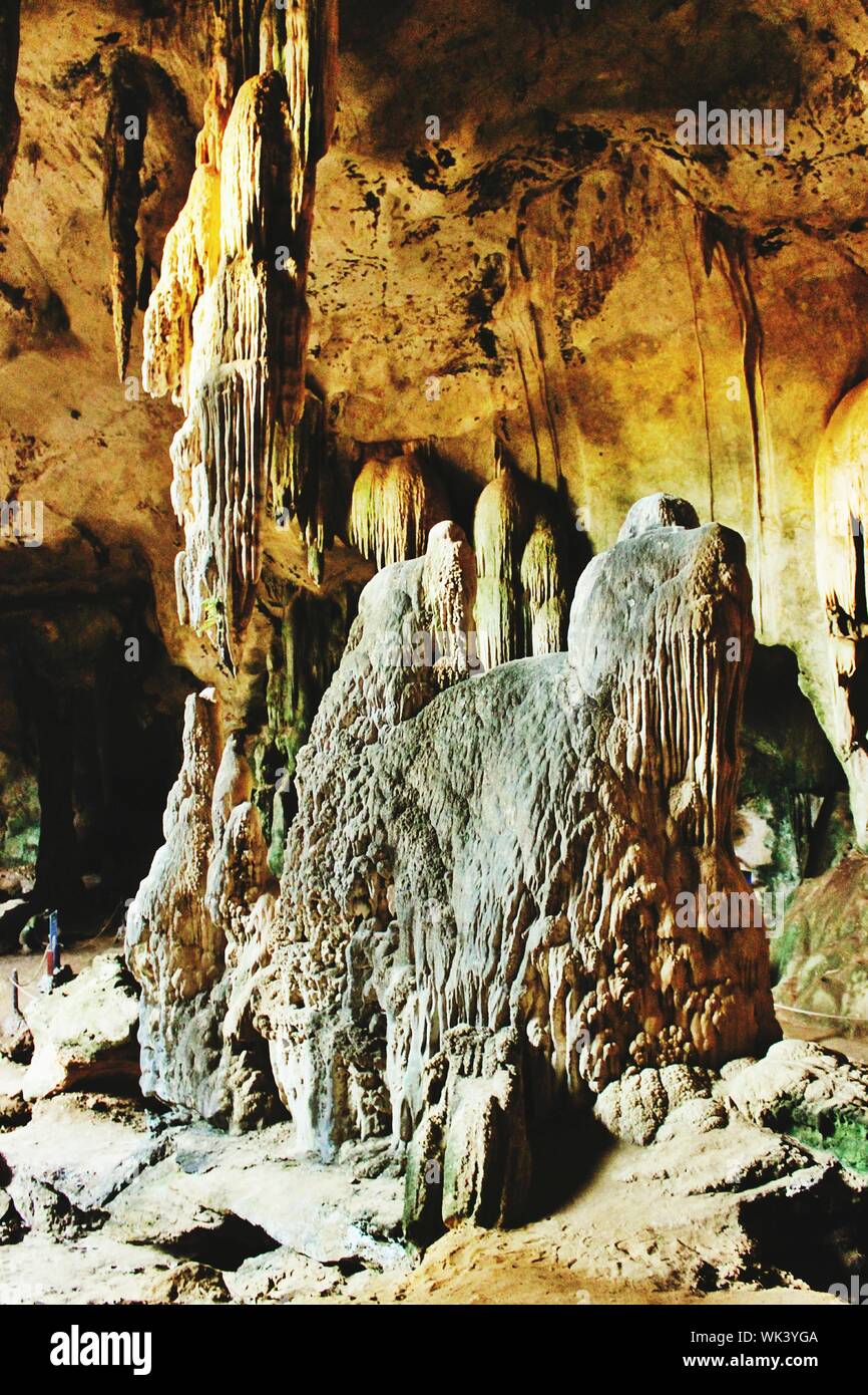 Limestone formation hi-res stock photography and images - Alamy