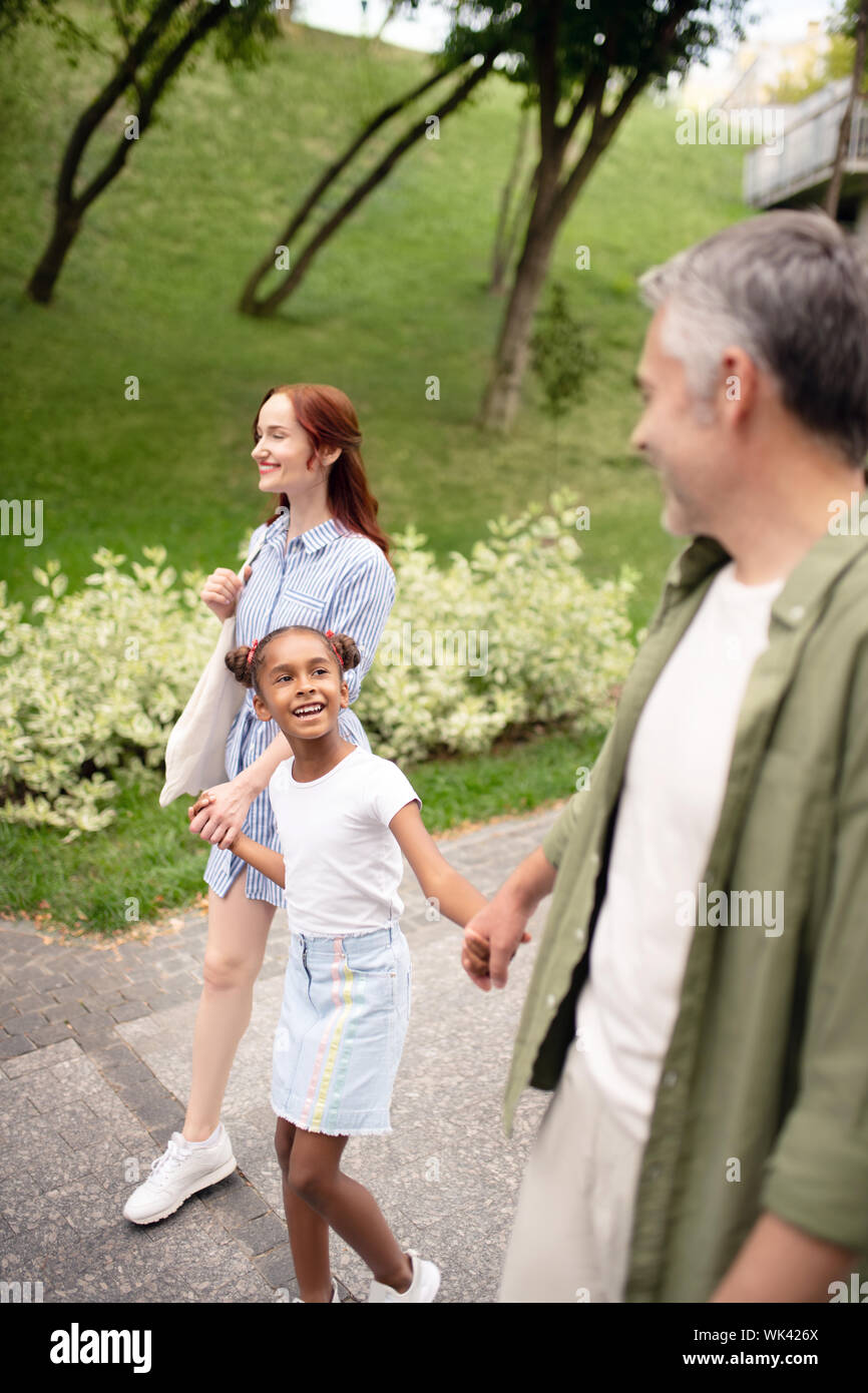 Father daughter talking african hi-res stock photography and images - Alamy