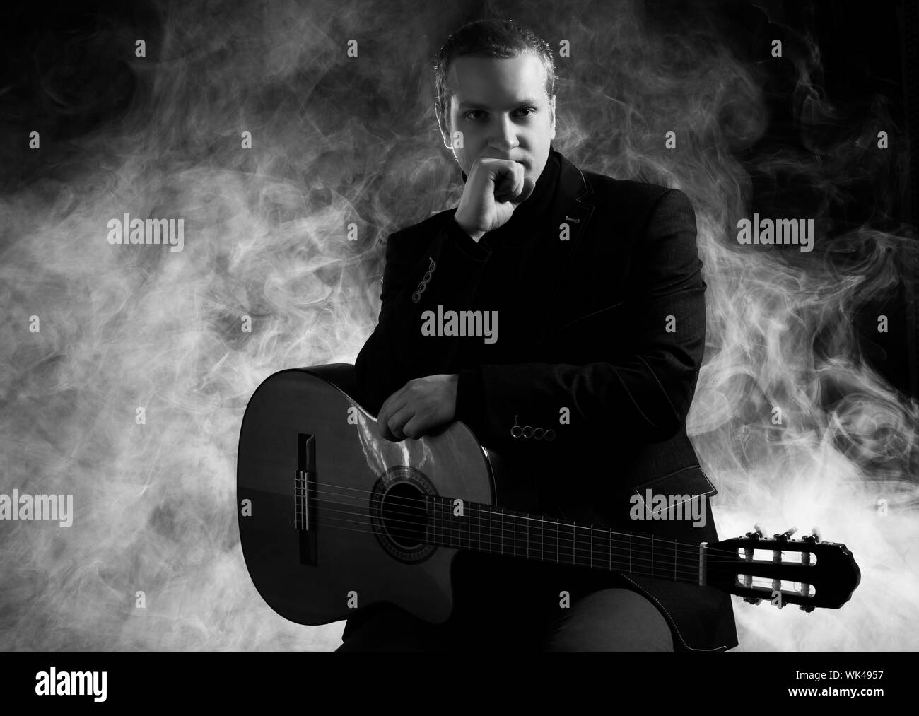 Serious face singer hi-res stock photography and images - Alamy