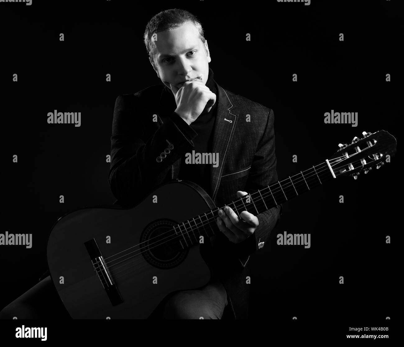 Serious face singer hi-res stock photography and images - Alamy