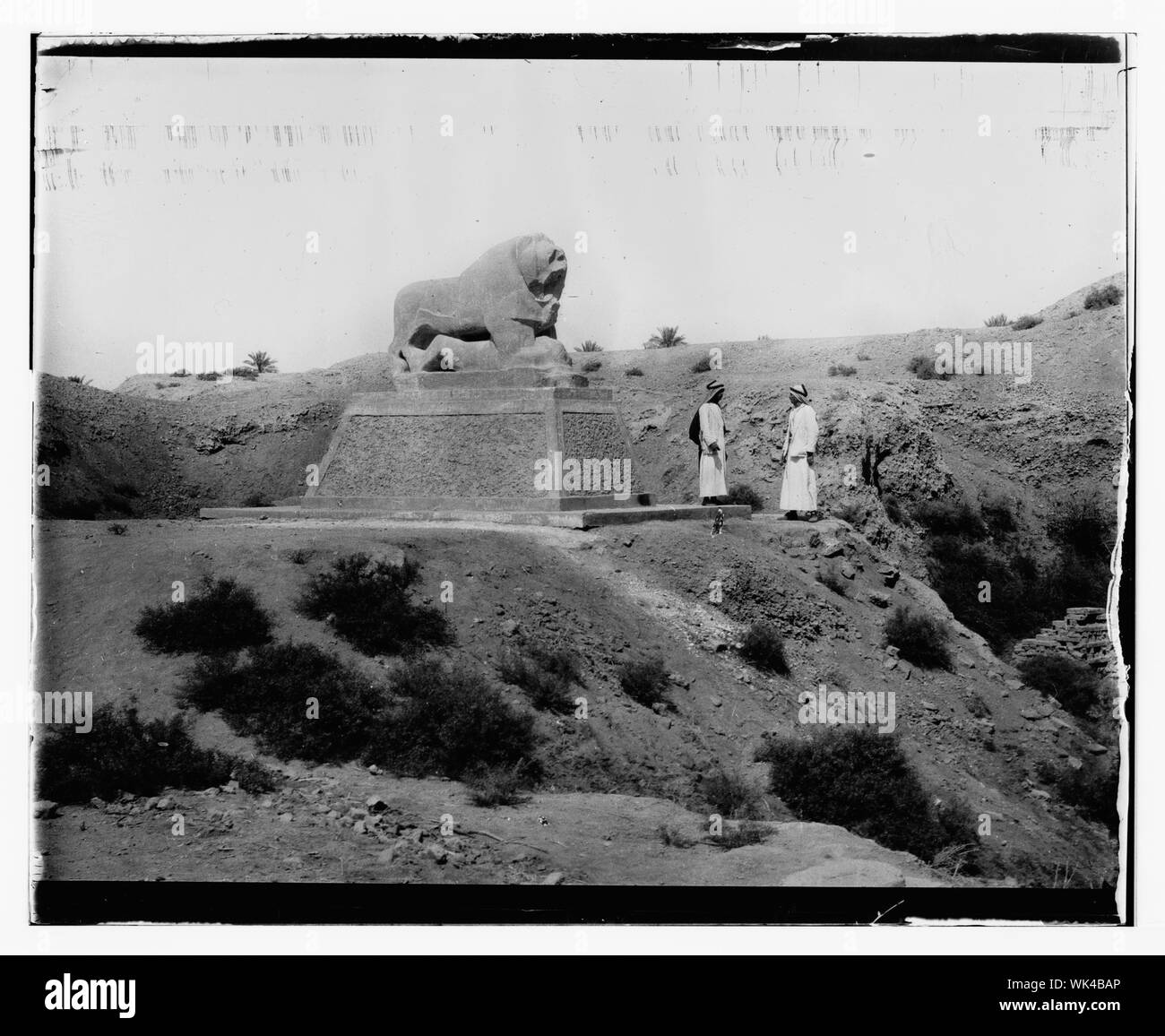 Iraq. Babylon, basalt lion with figures Stock Photo - Alamy