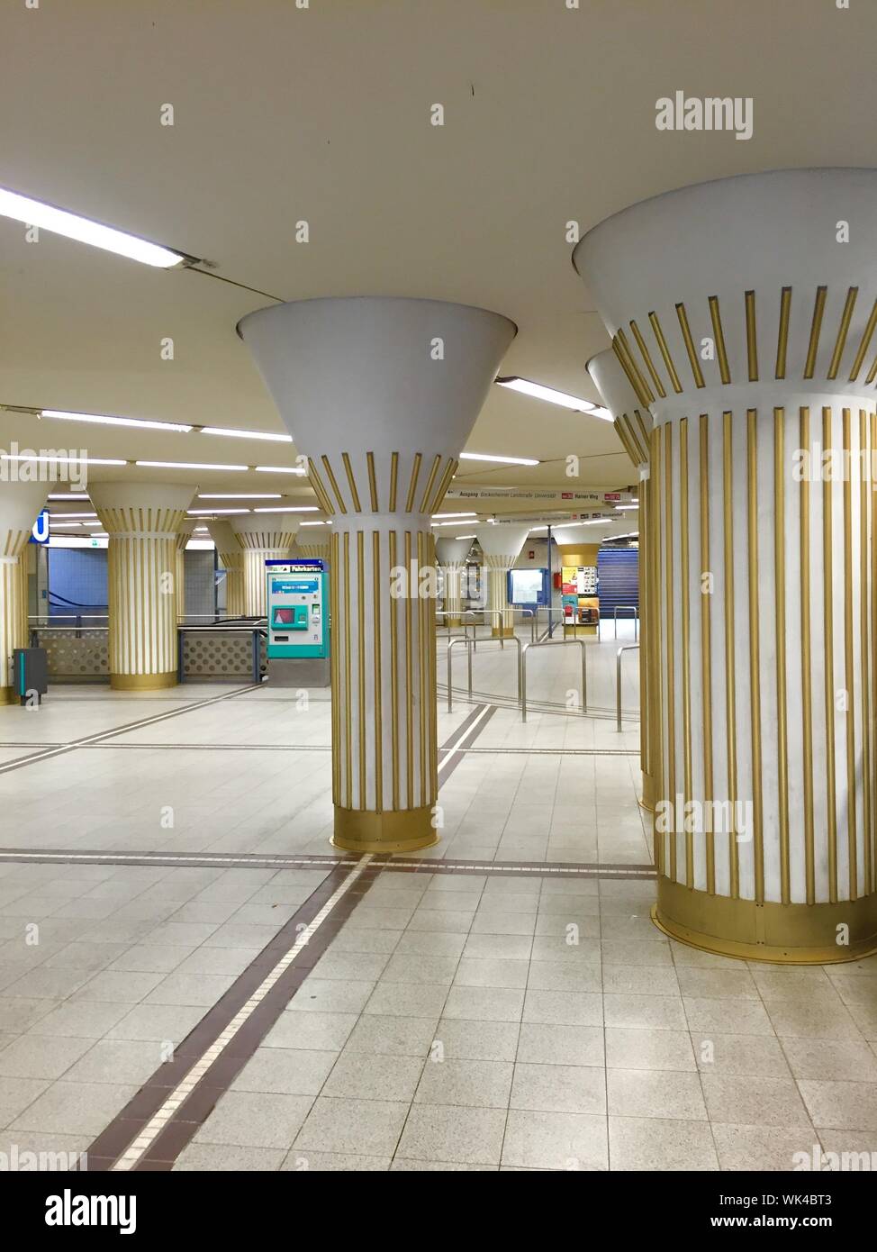 Interior subway station architecture hi-res stock photography and ...