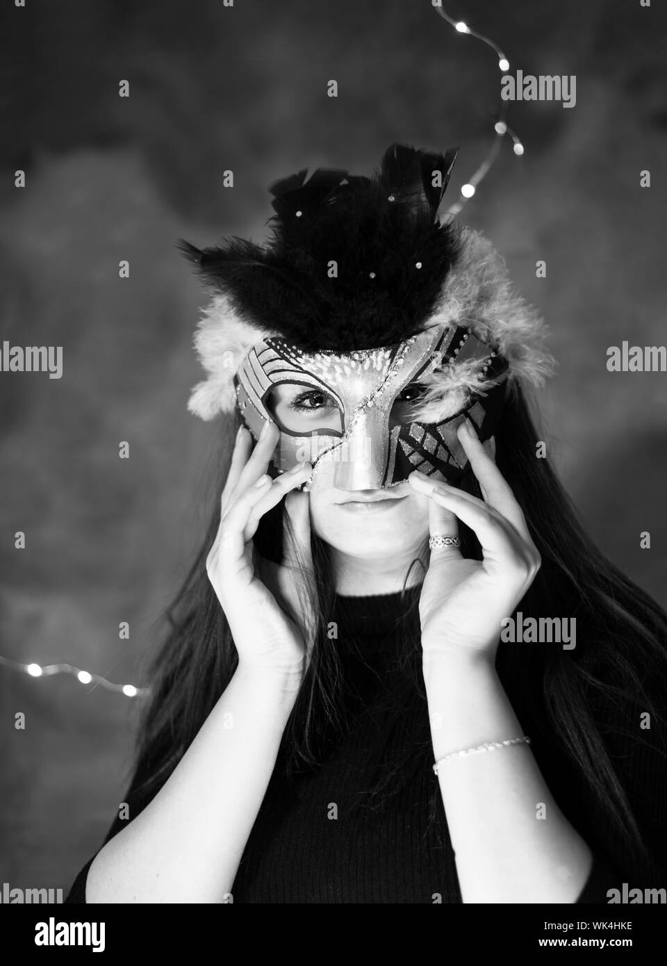 Wearing disguise hiding face hi-res stock photography and images - Alamy