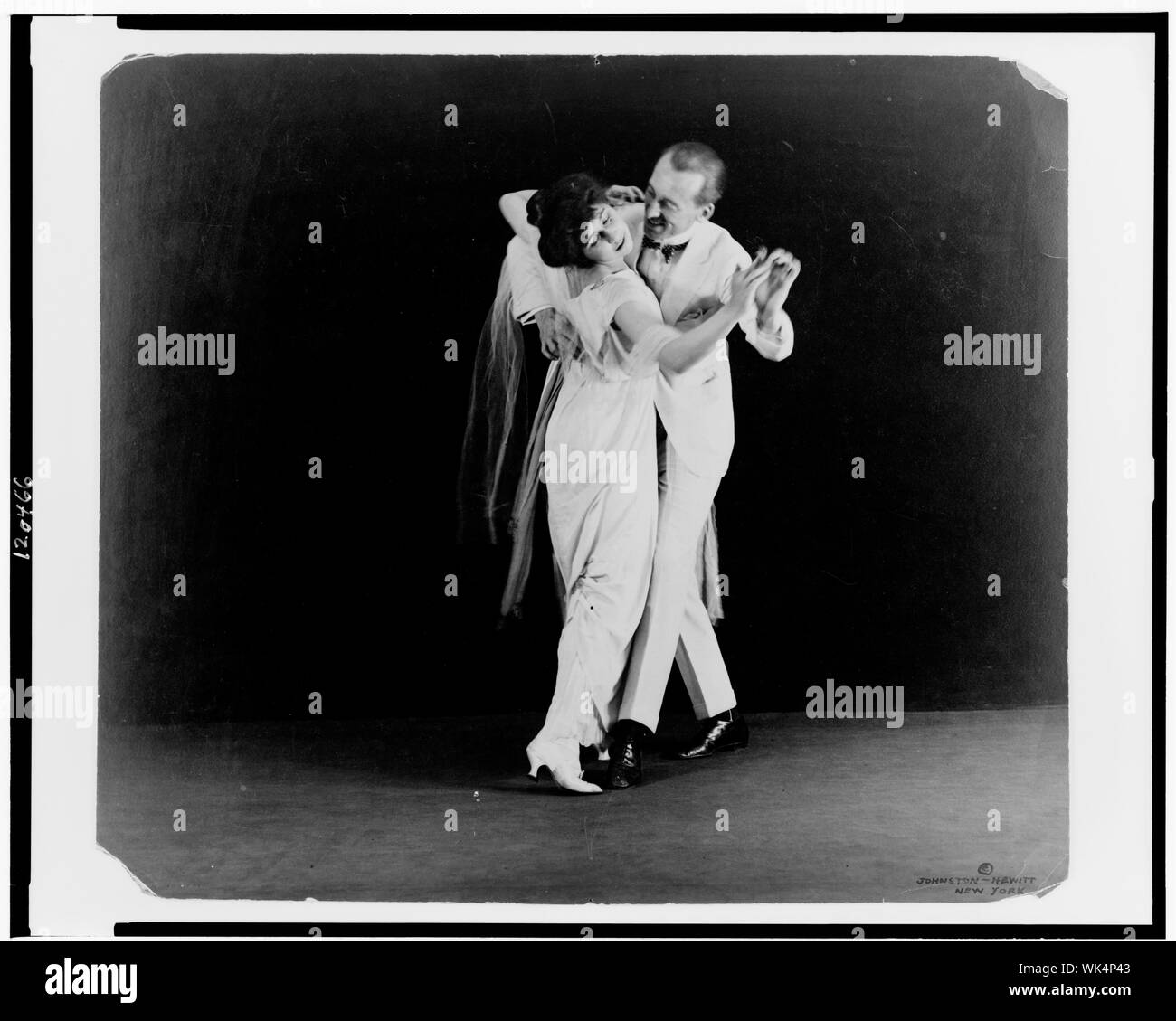 Irene and Vernon Castle, full-length, in dancing position Stock Photo ...