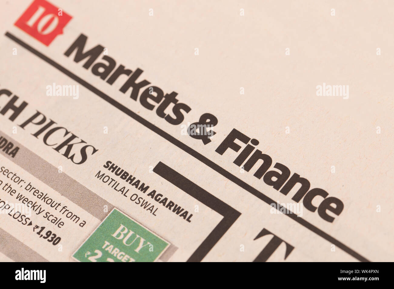 Stocks shares newspaper page hi-res stock photography and images - Alamy