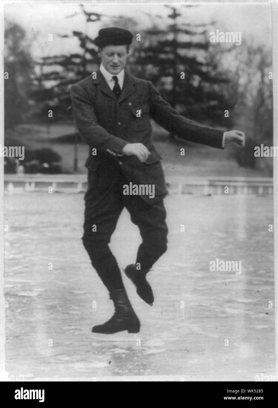 Ice front Black and White Stock Photos & Images - Alamy