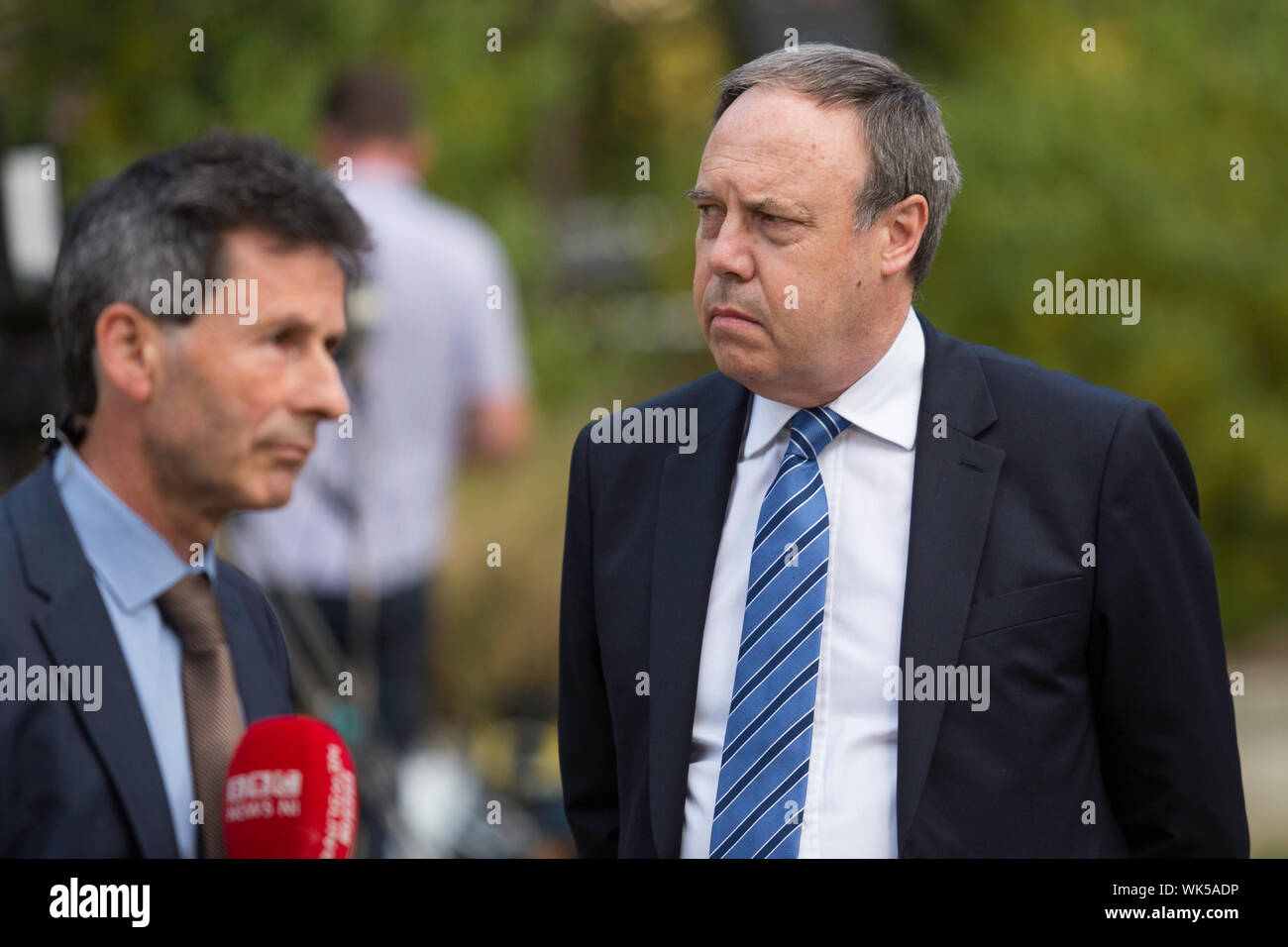 Brexit nigel dodds hi-res stock photography and images - Alamy