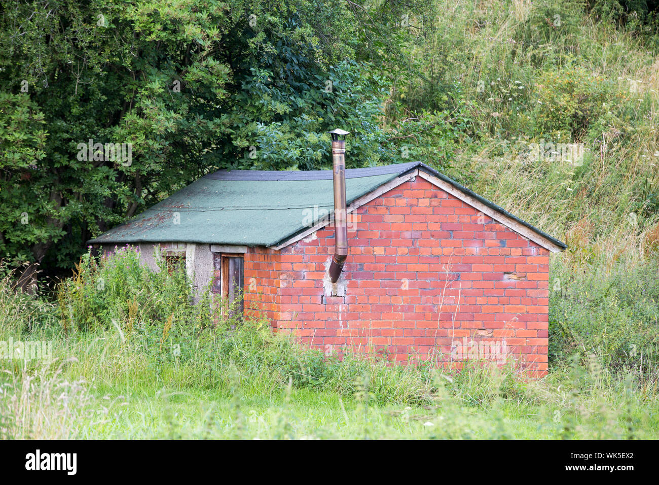 A small bothy/hut near East Marton, Yorkshire, UK Stock Photo - Alamy