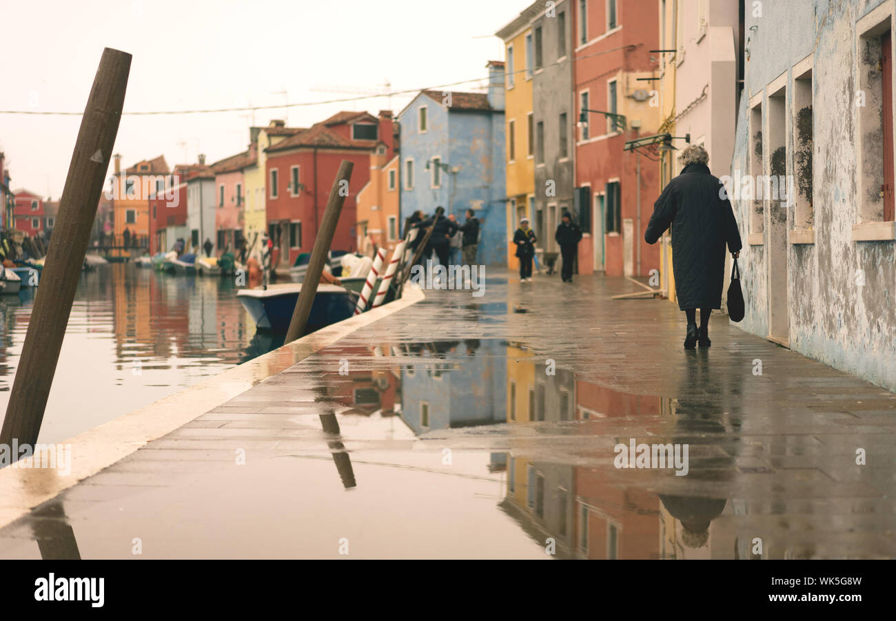 Wet day on the canal hi-res stock photography and images - Alamy