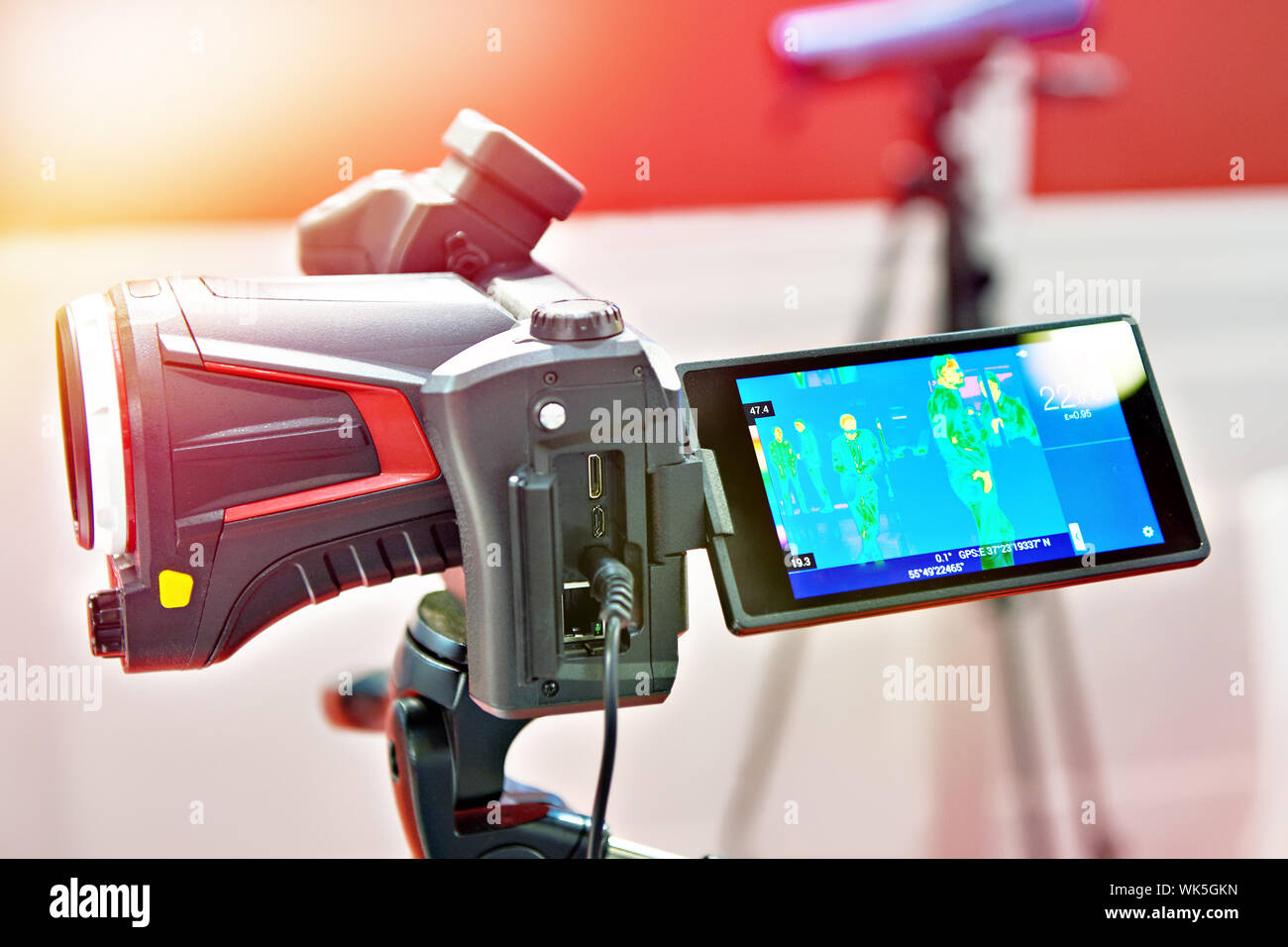 Professional measuring thermographic camera Stock Photo - Alamy