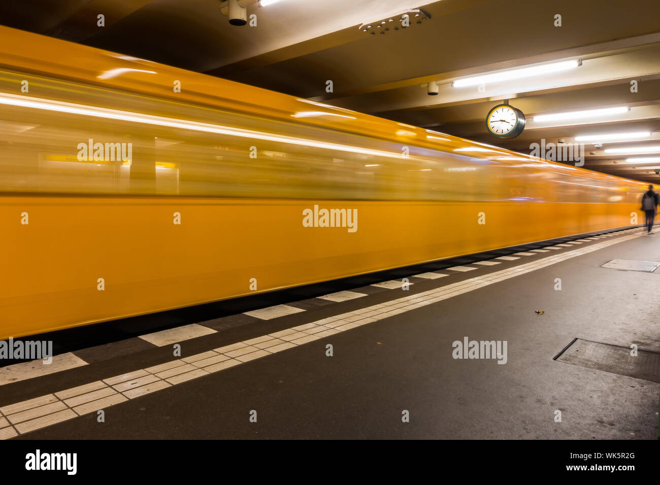 U bahn rail hi-res stock photography and images - Alamy