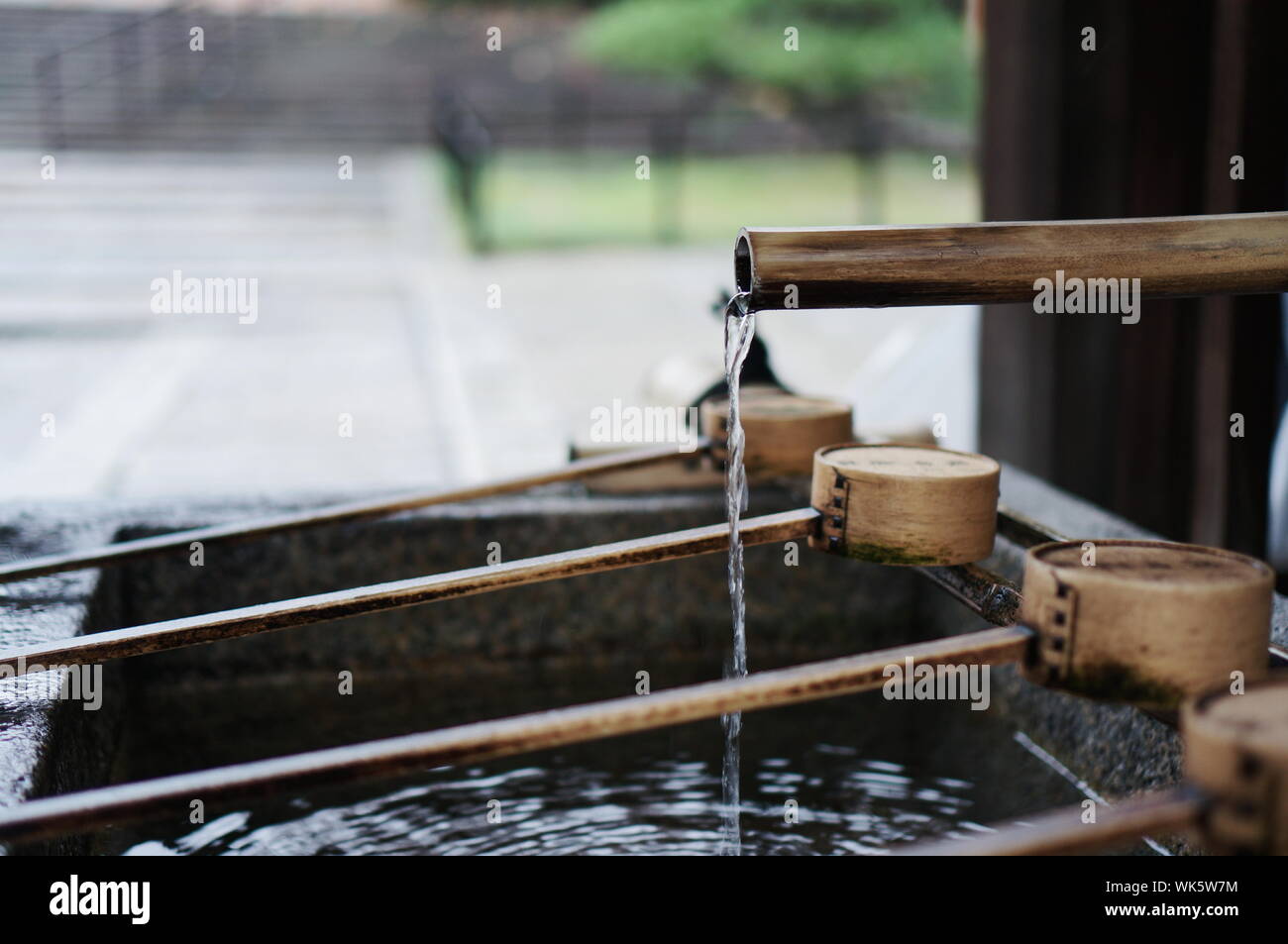 Ladles metal hi-res stock photography and images - Alamy