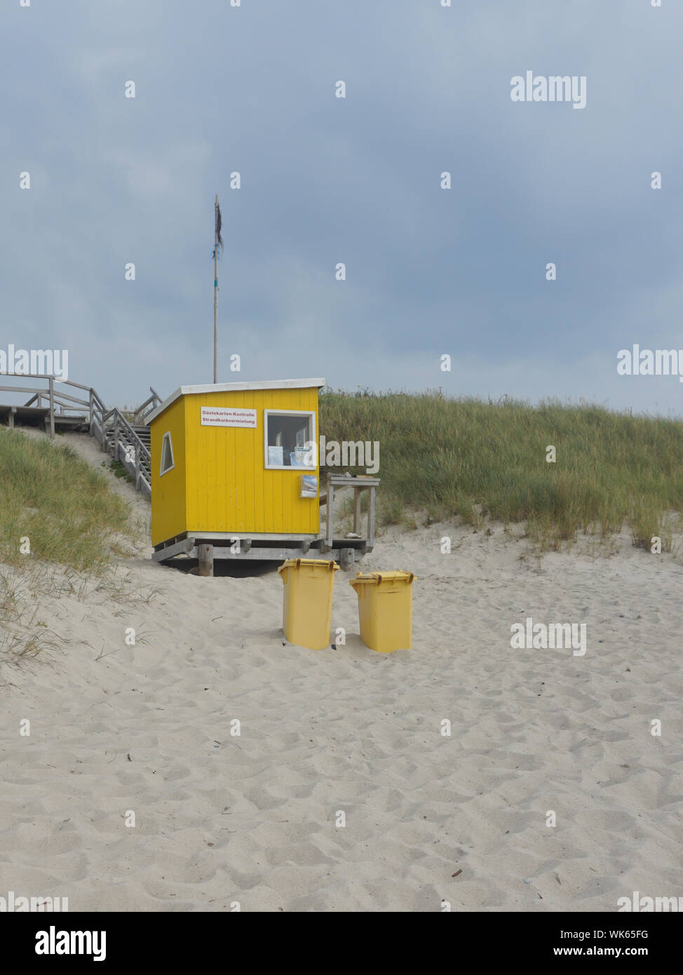 Built by the beach hi-res stock photography and images - Alamy