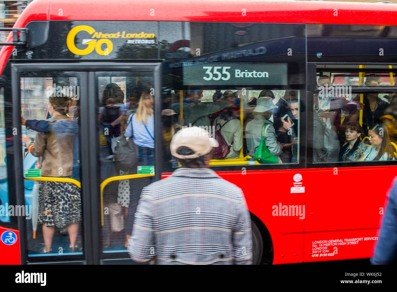 Tfl staff mask hi-res stock photography and images - Alamy