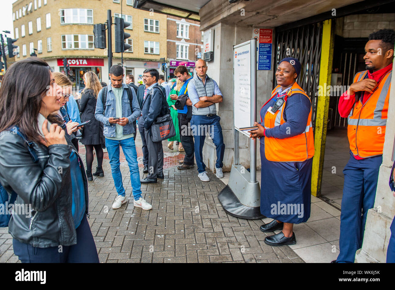 Tfl staff mask hi-res stock photography and images - Alamy