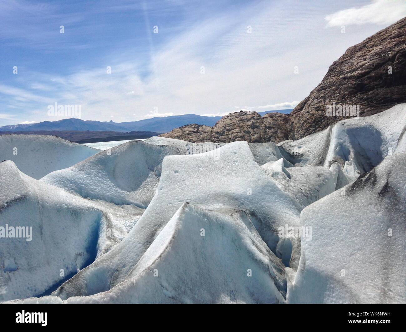 Scenery glaciers hi-res stock photography and images - Alamy