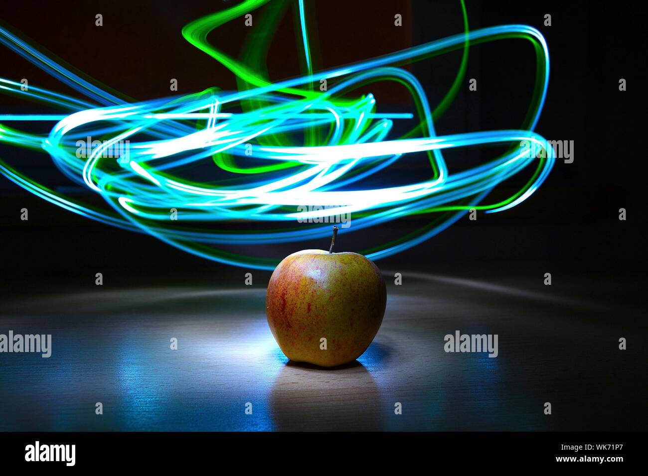 Light in apple hi-res stock photography and images - Alamy