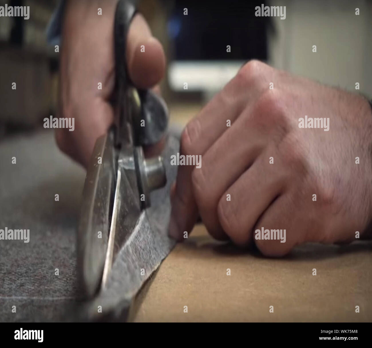 Cut hands hi-res stock photography and images - Alamy