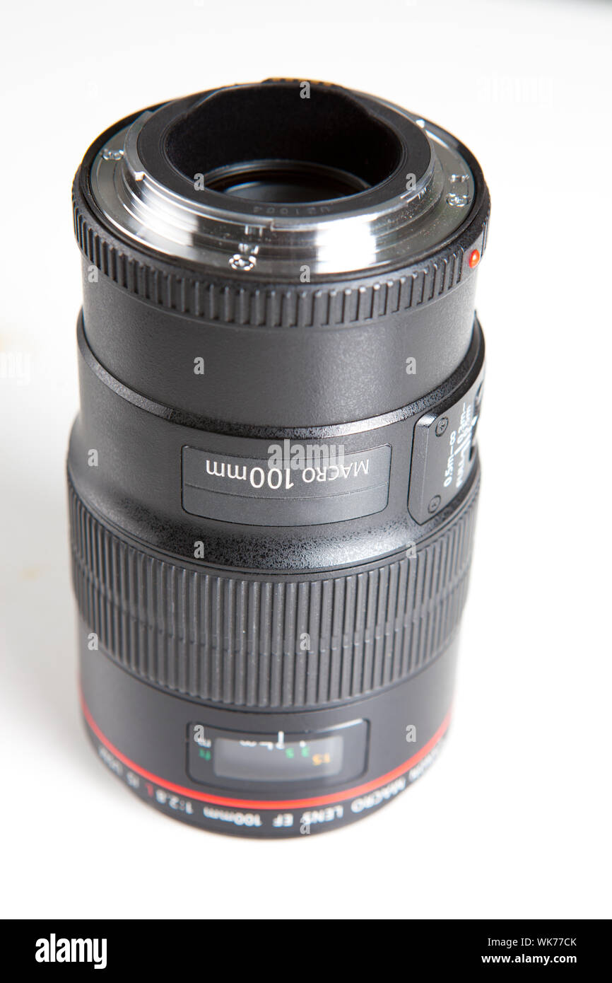 100 mm camera lens hi-res stock photography and images - Alamy