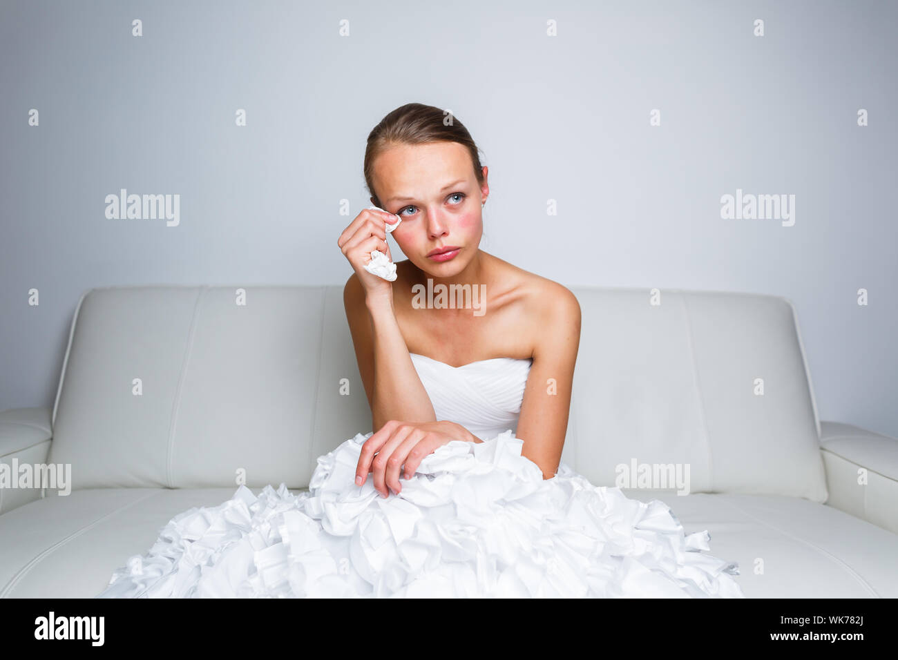Sad bride crying Stock Photo - Alamy