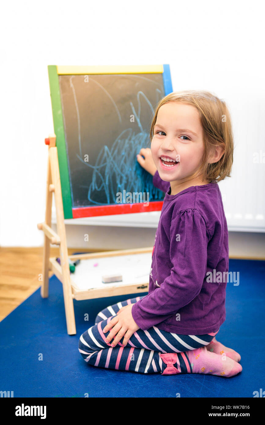 Cheerful drawing hi-res stock photography and images - Alamy