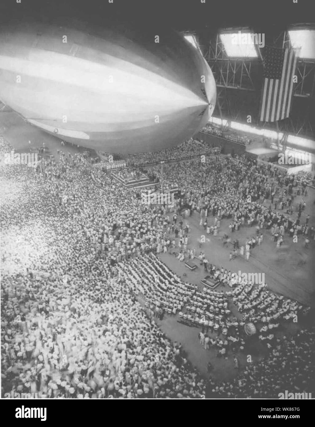 Airship macon hi-res stock photography and images - Alamy