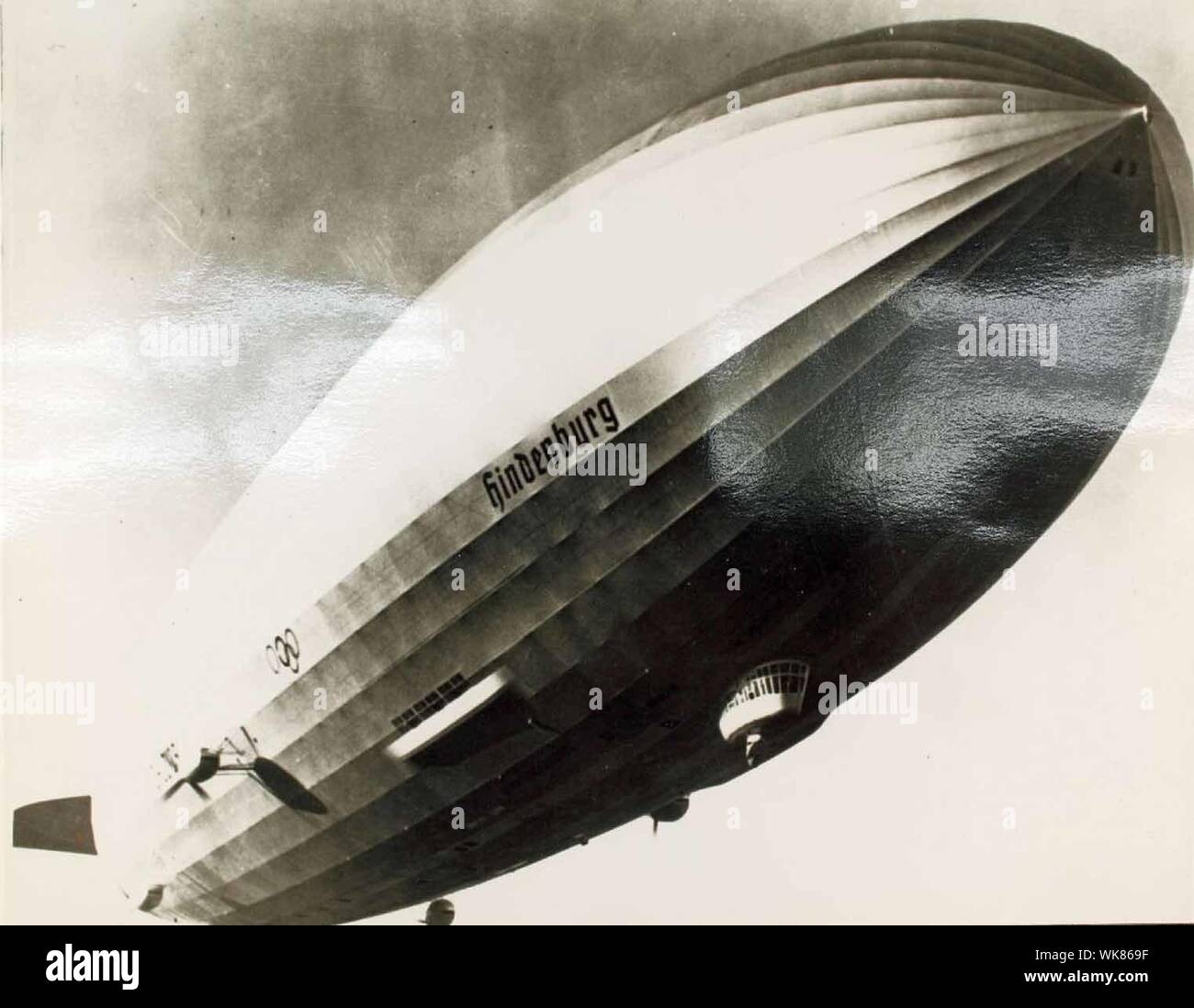 Hindenburg blimp hi-res stock photography and images - Alamy