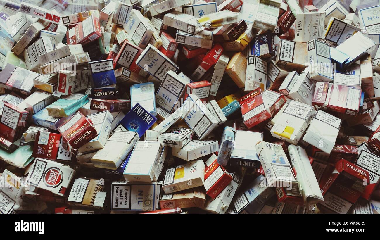 Stack cigarette hi-res stock photography and images - Alamy