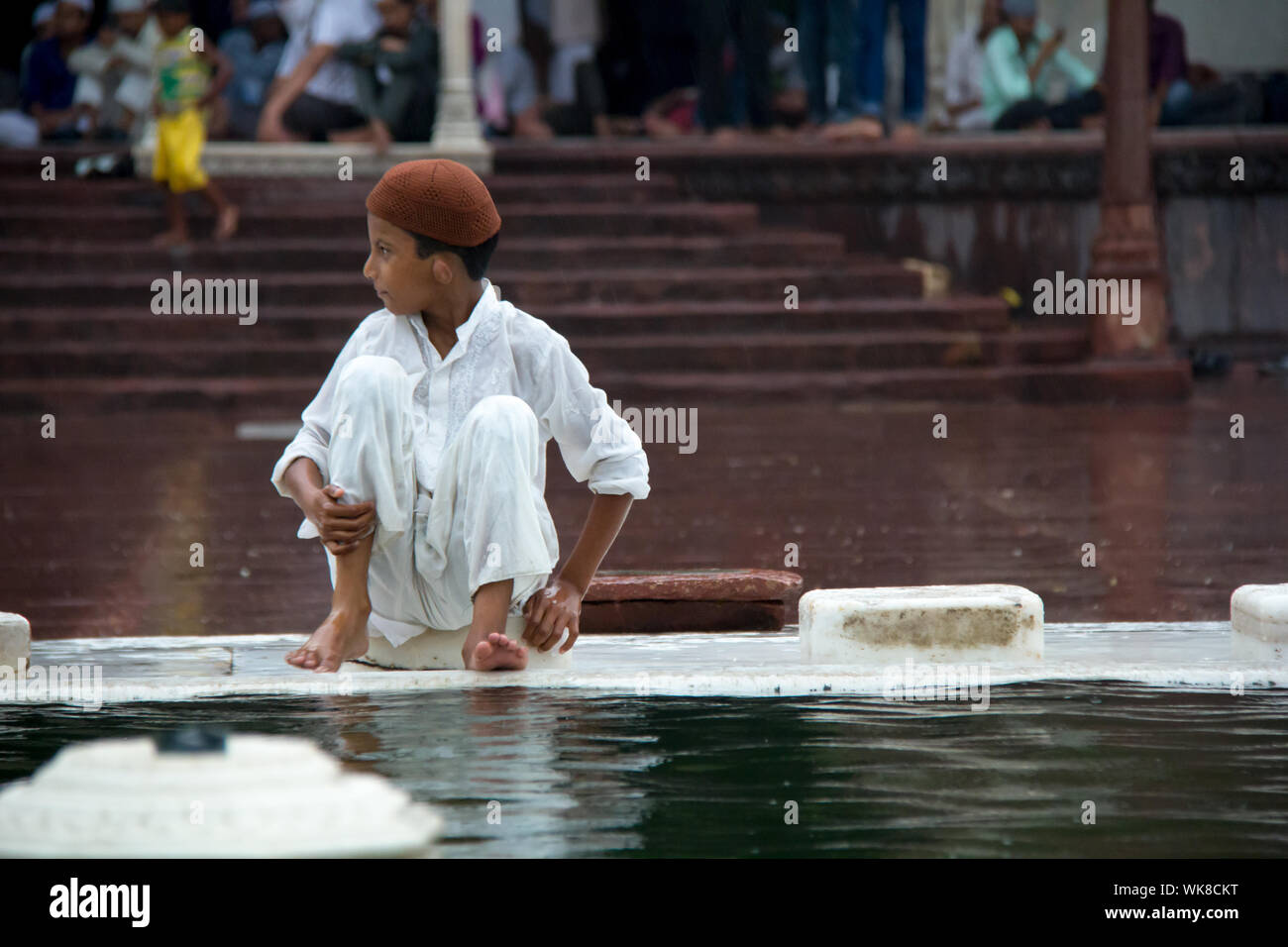 Mosque fountain ablution pool hi-res stock photography and images - Alamy