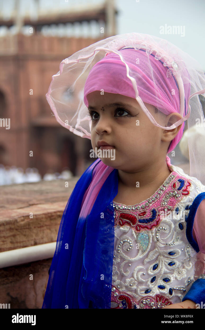 Indian girl jama masjid mosque hi-res stock photography and images - Alamy
