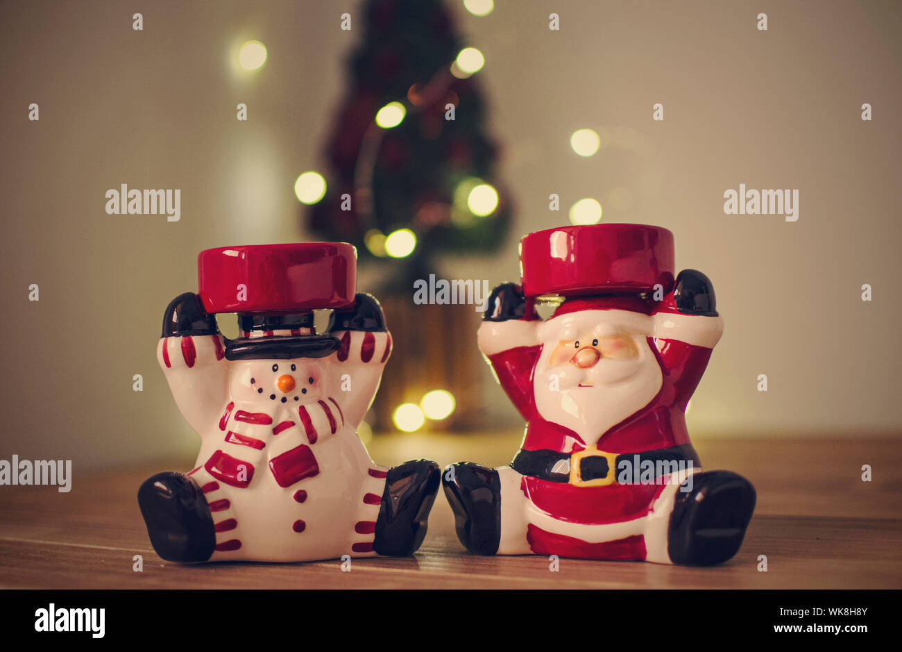 Mini christmas tree table hi-res stock photography and images - Alamy