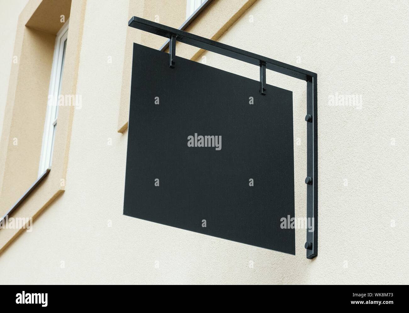 Shop sign board hi-res stock photography and images - Alamy