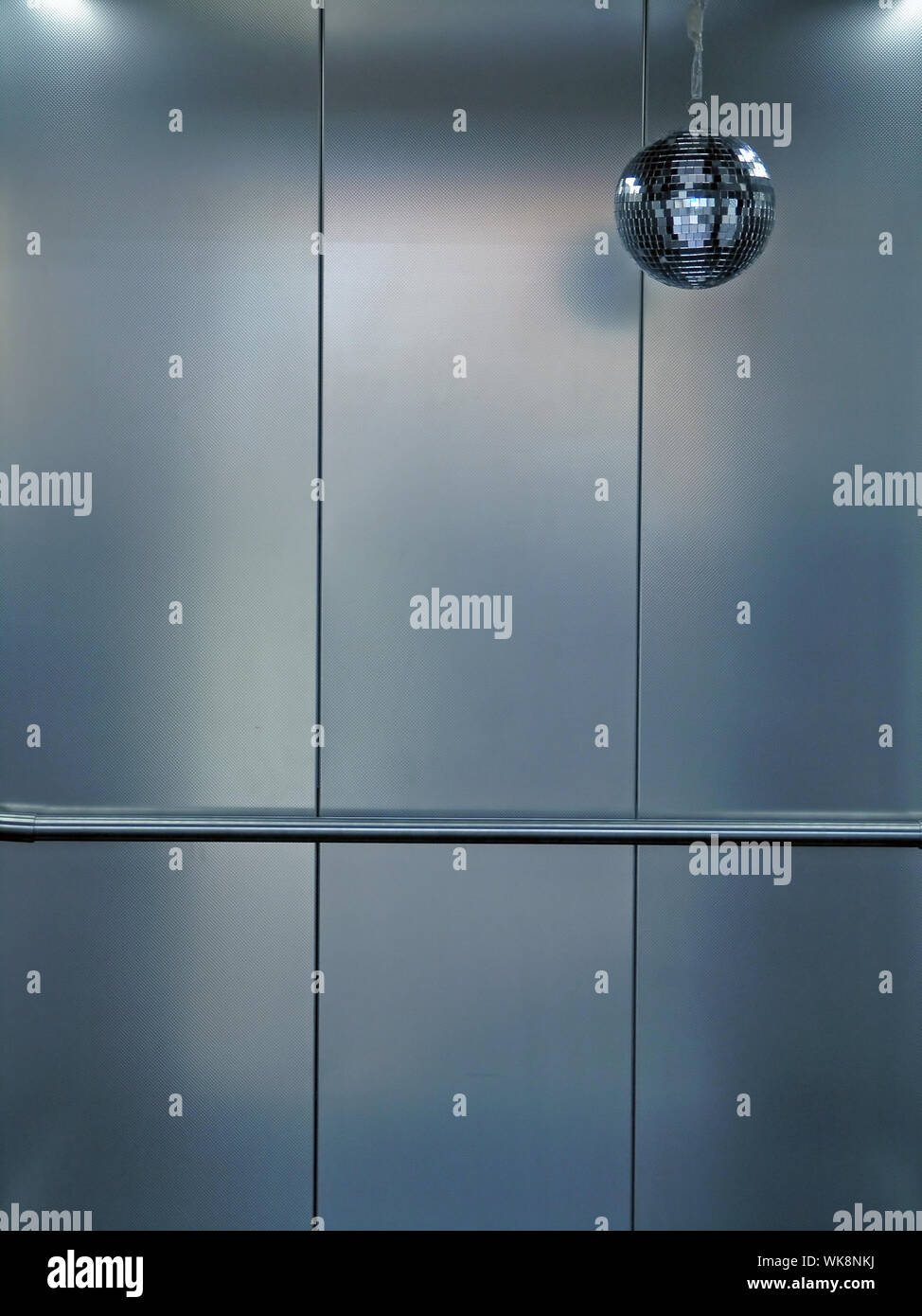 Disco mirror wall hi-res stock photography and images - Alamy