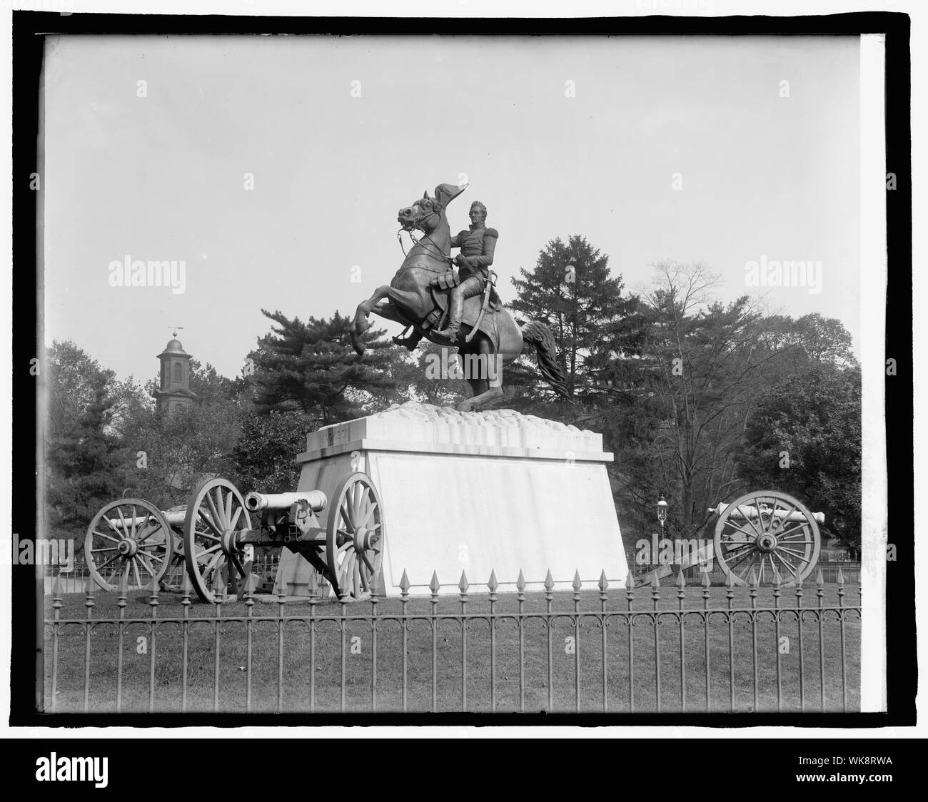 Statue of d hi-res stock photography and images - Alamy