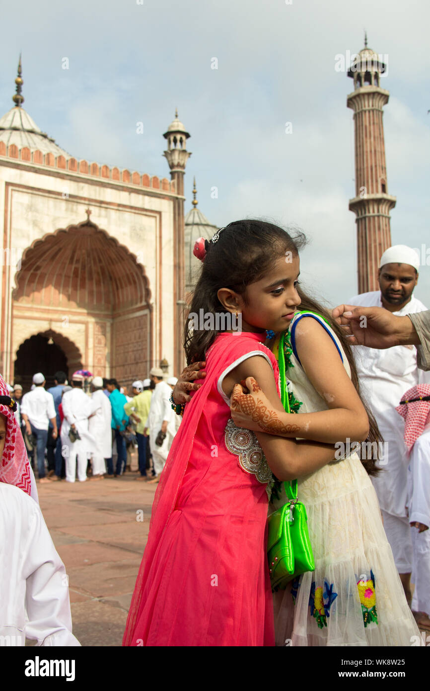 Muslim girls hugging to each other, Jama Masjid, Old Delhi, India Stock ...