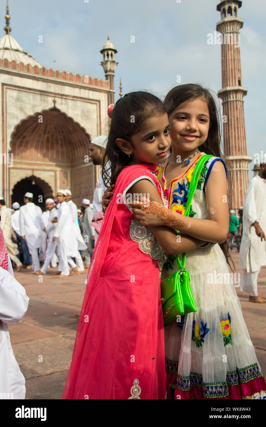 Muslim girls hugging to each other, Jama Masjid, Old Delhi, India Stock ...