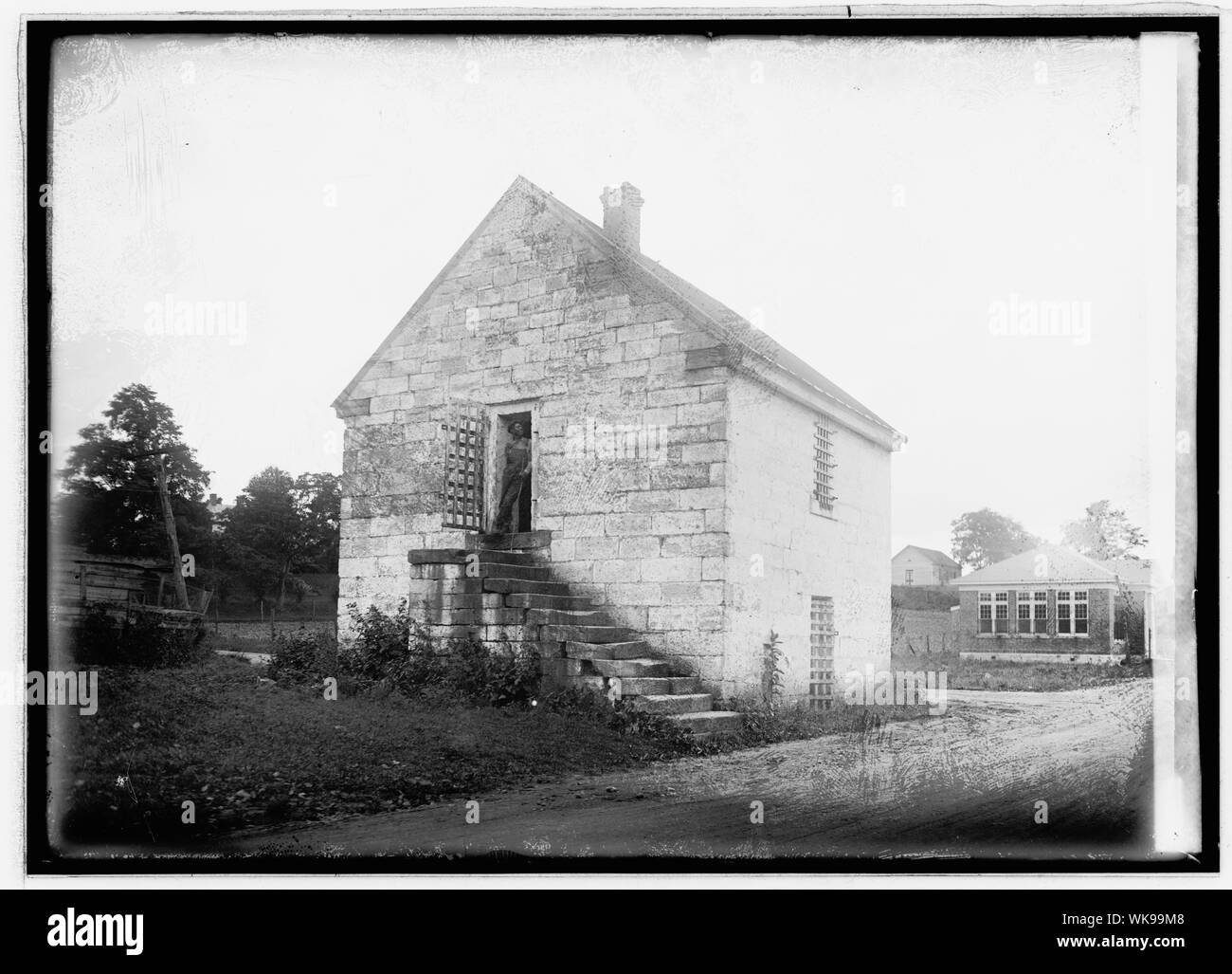 Old connecticut house Black and White Stock Photos & Images - Alamy