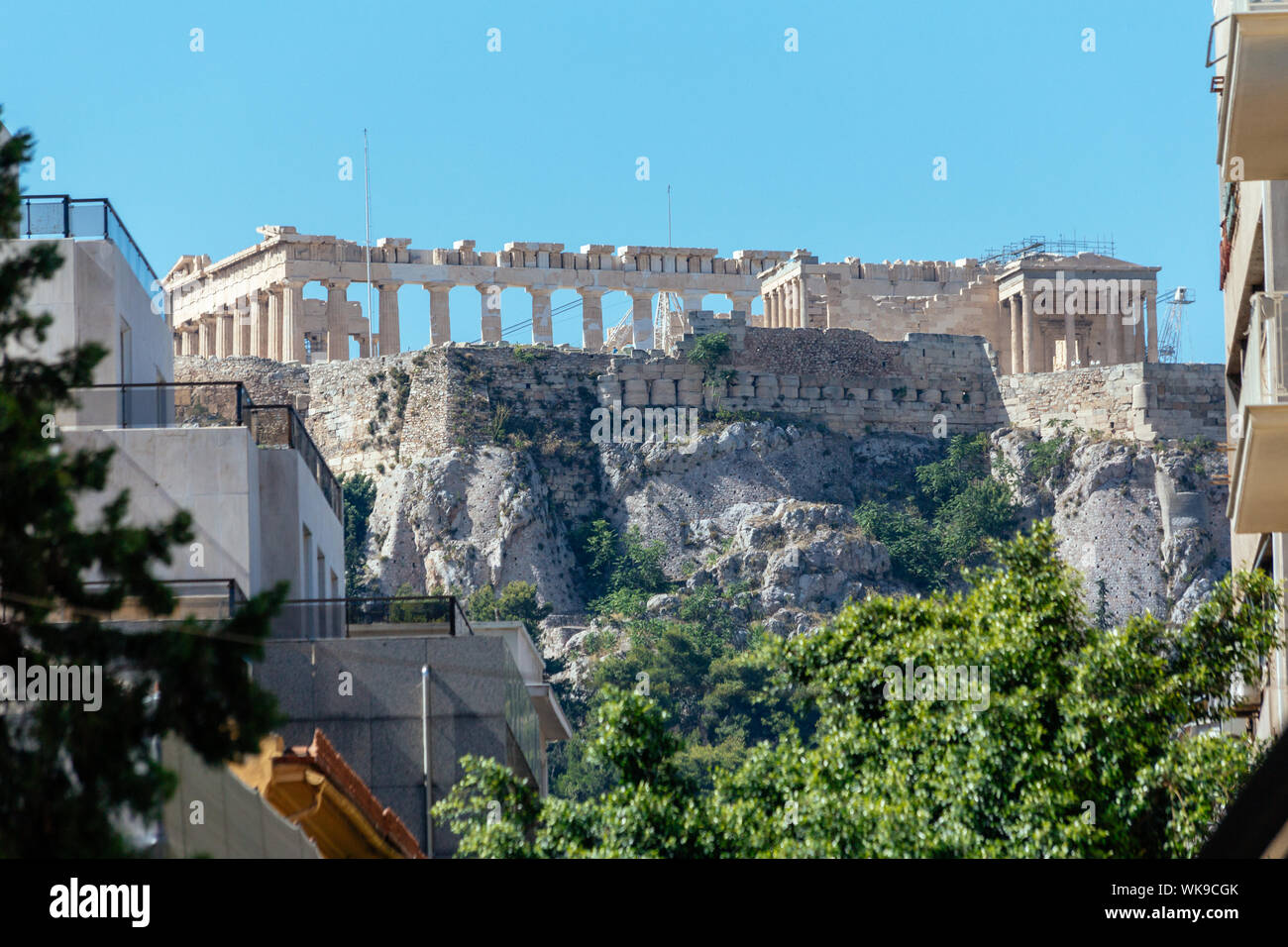 View of acropolis from the Streets of Athens Stock Photo - Alamy