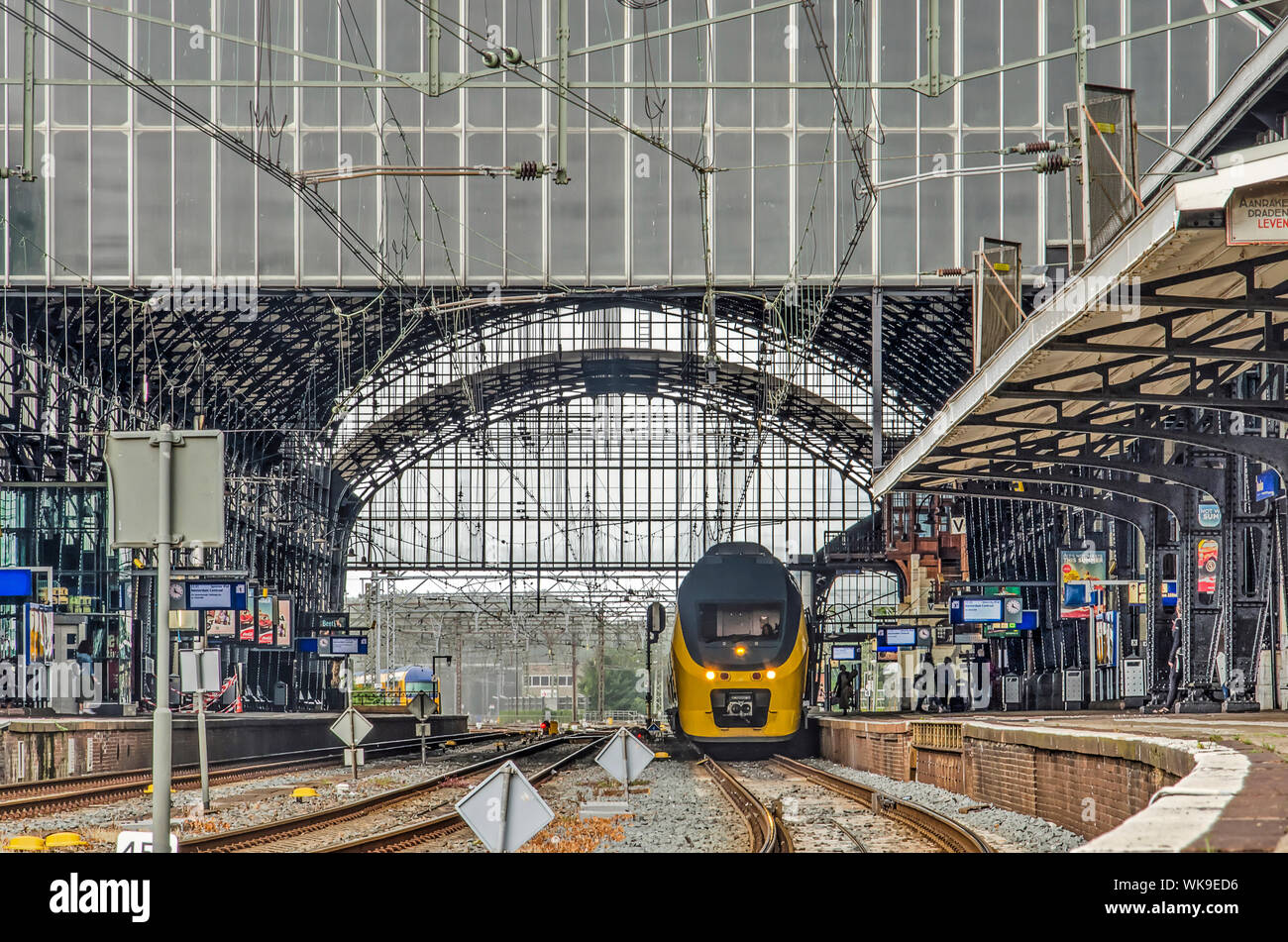 Dutch railways hi-res stock photography and images - Alamy