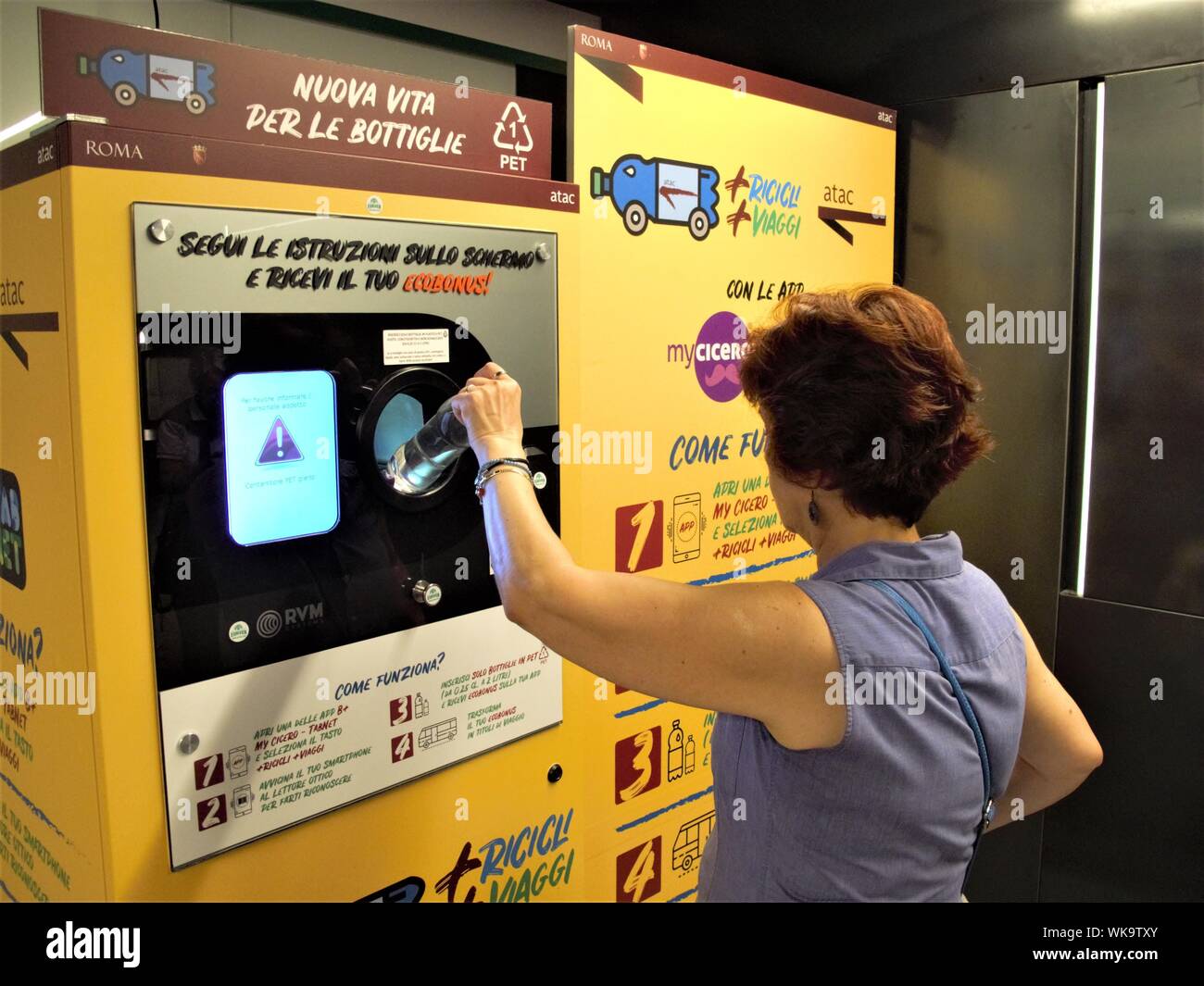 Recycling Plastic Bottles Machine