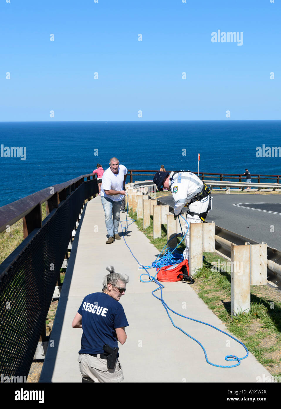 Cliff rescue hi-res stock photography and images - Alamy