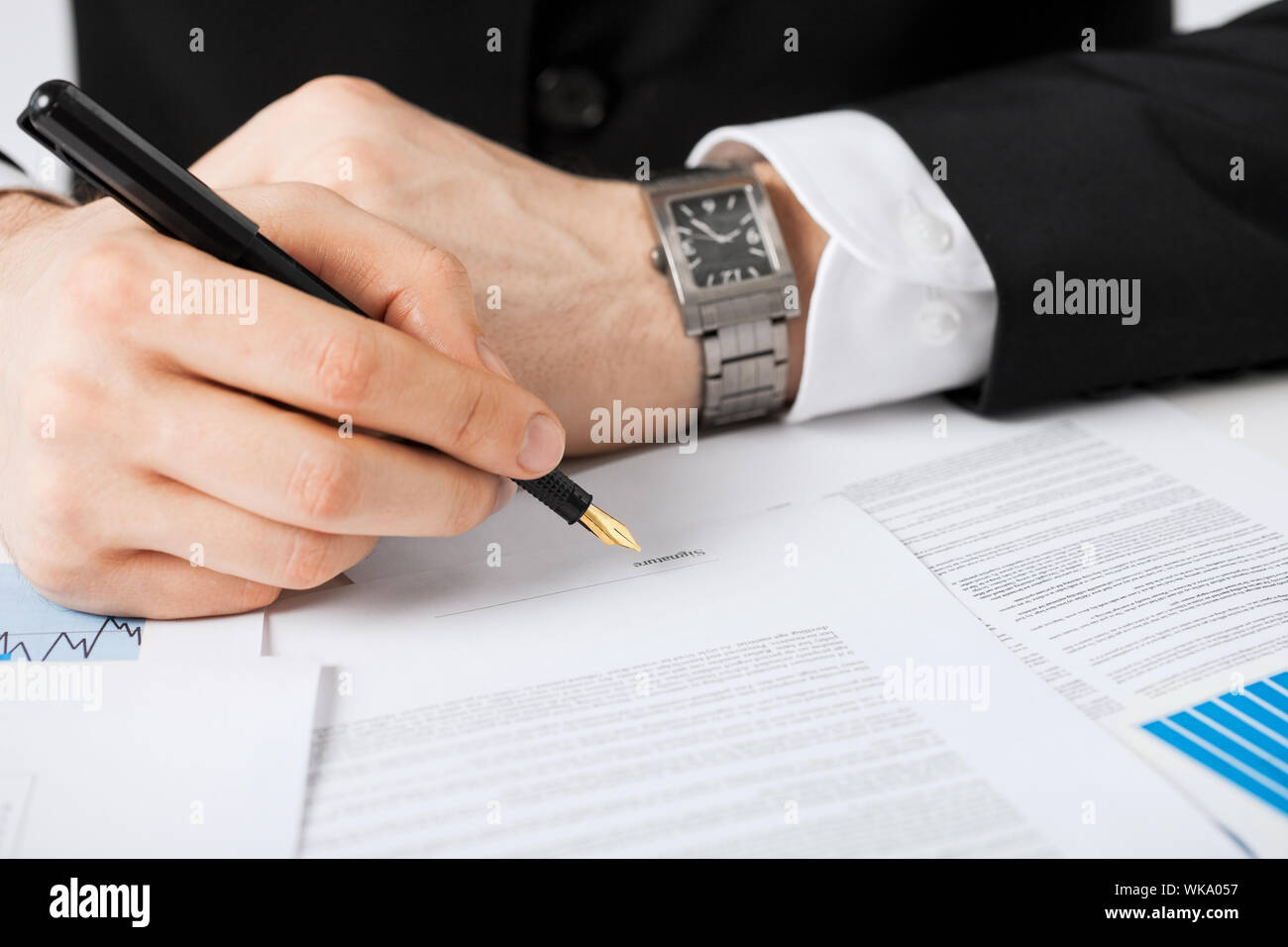 man with contract Stock Photo - Alamy