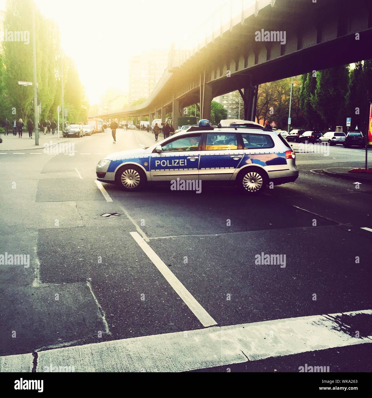 Police moving hi-res stock photography and images - Alamy