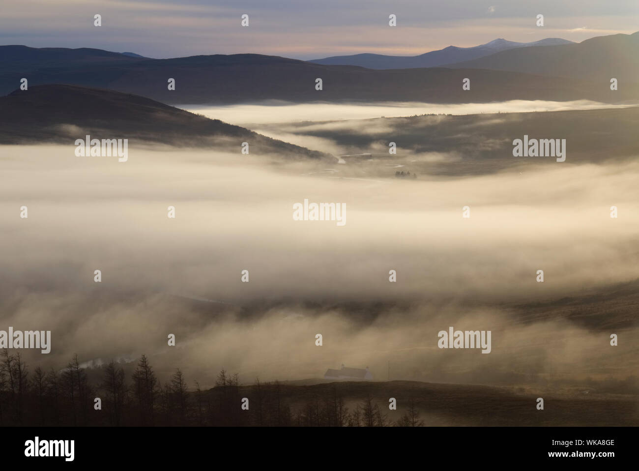 Misty scotland hi-res stock photography and images - Alamy