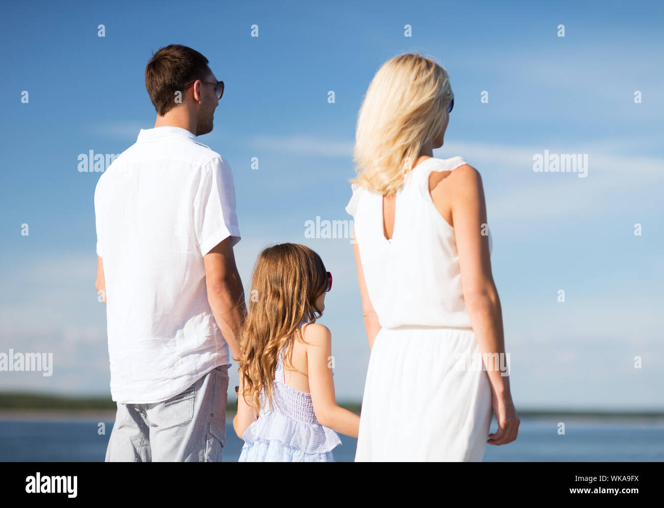 happy family at the seaside Stock Photo - Alamy