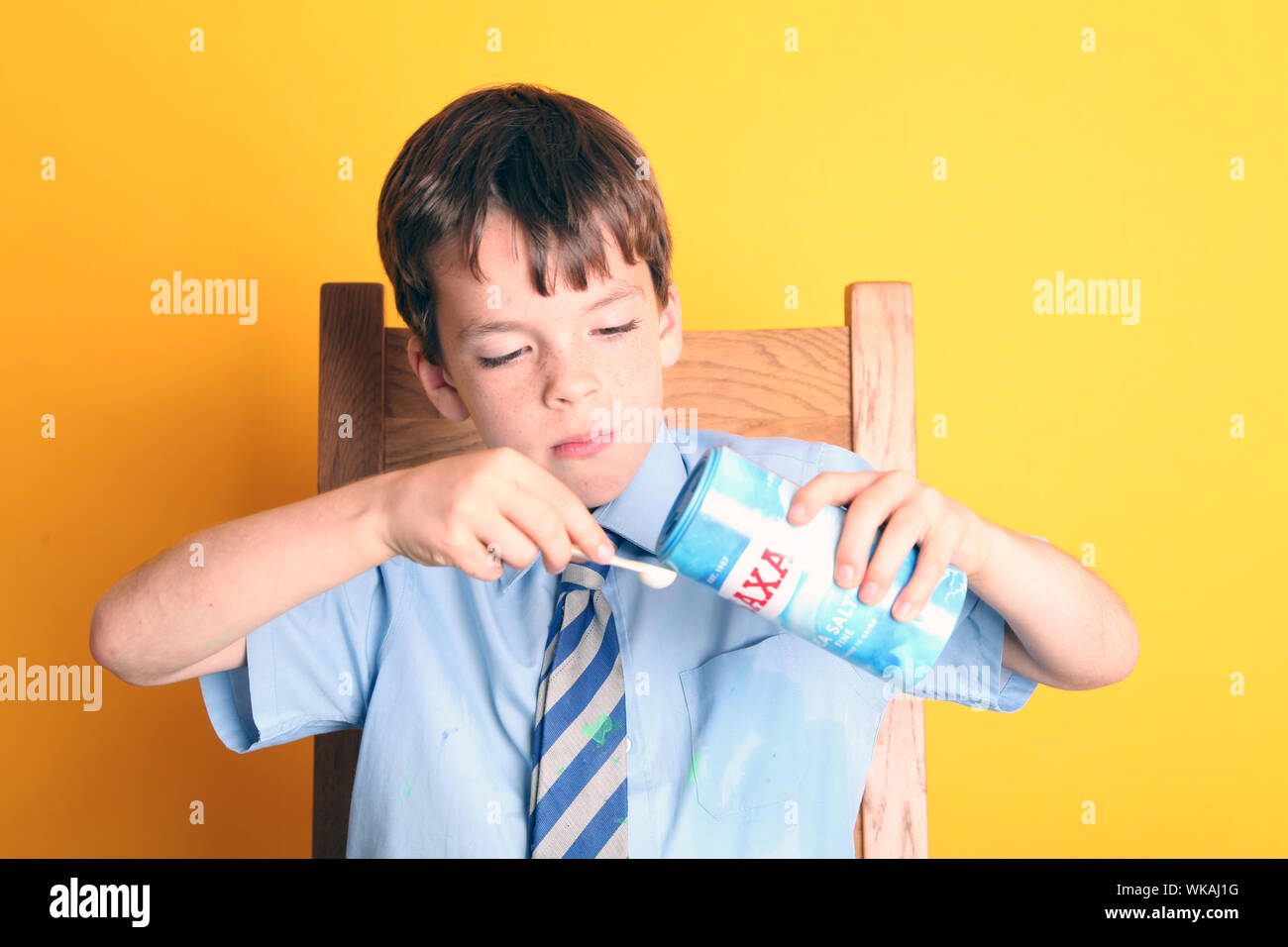 Dna purification hi-res stock photography and images - Alamy