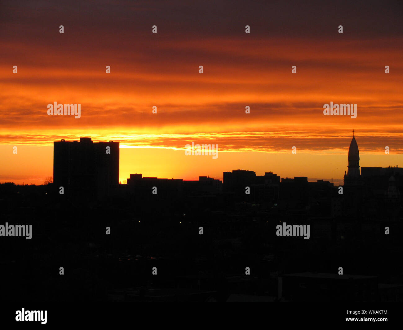 Orange cityscape hi-res stock photography and images - Alamy