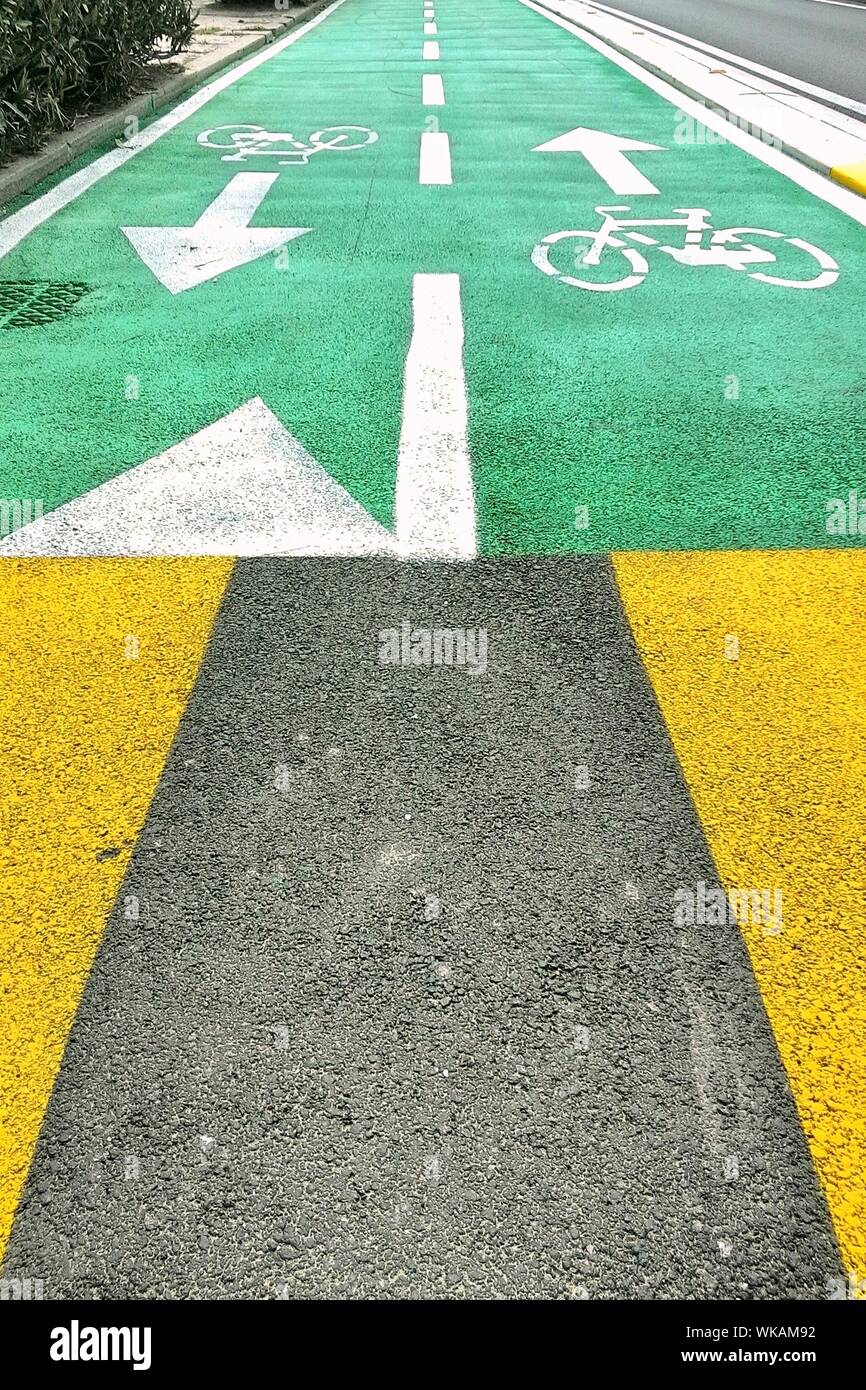 Direction signs on road surface hi-res stock photography and images - Alamy