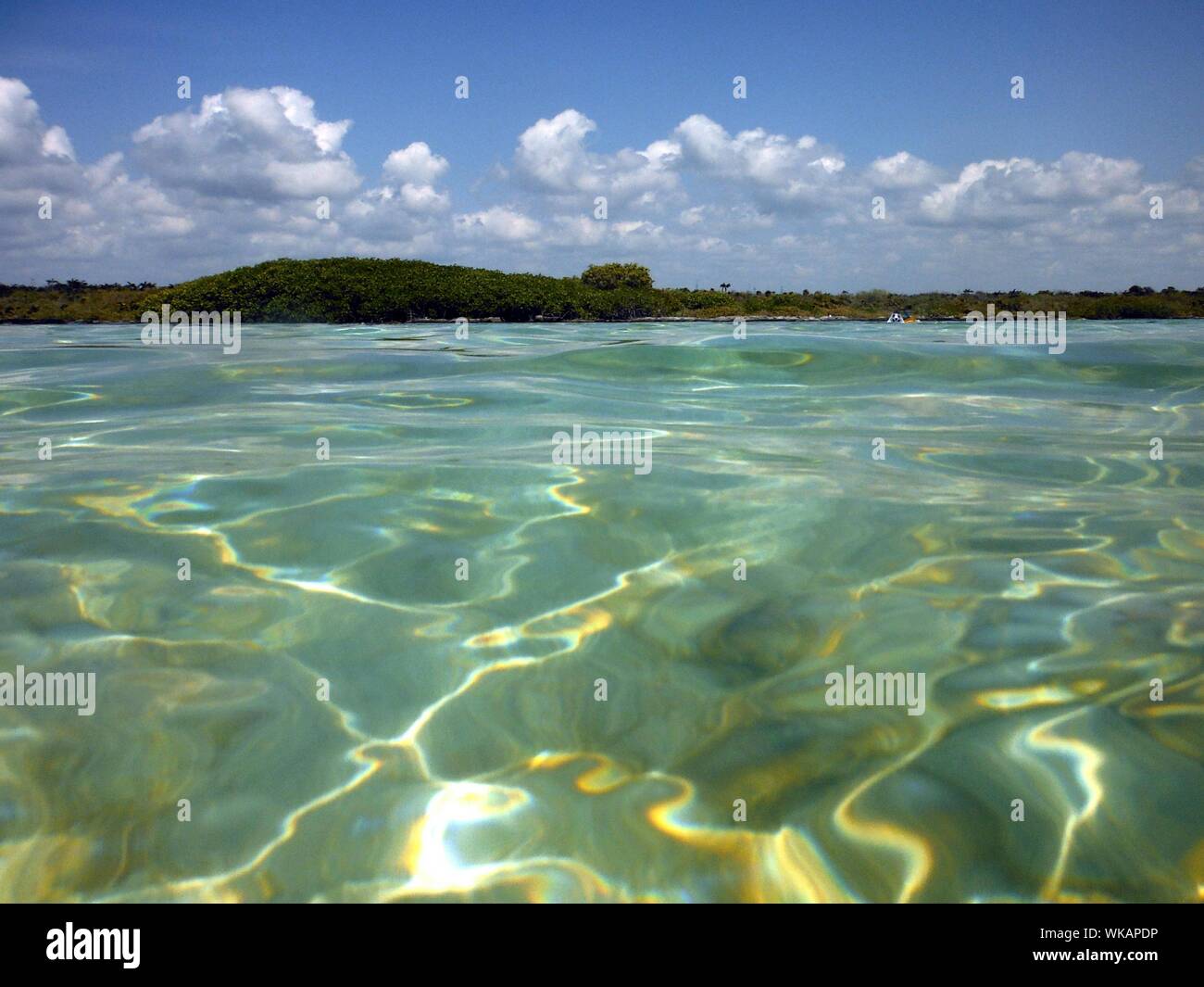 Sunlight reflections over water hi-res stock photography and images - Alamy