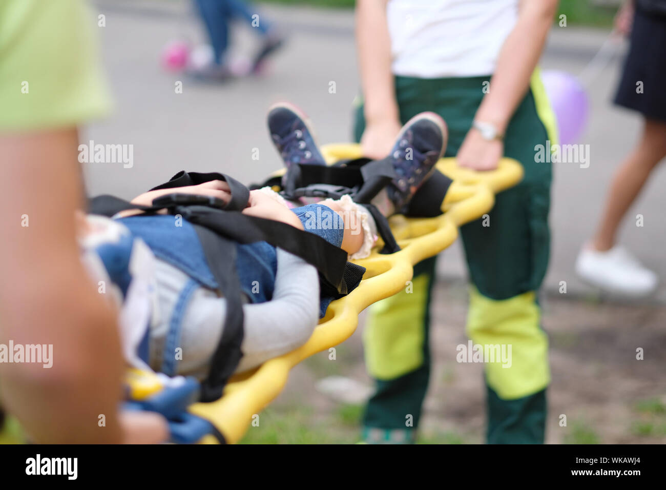 Paramedic child seat hi-res stock photography and images - Alamy
